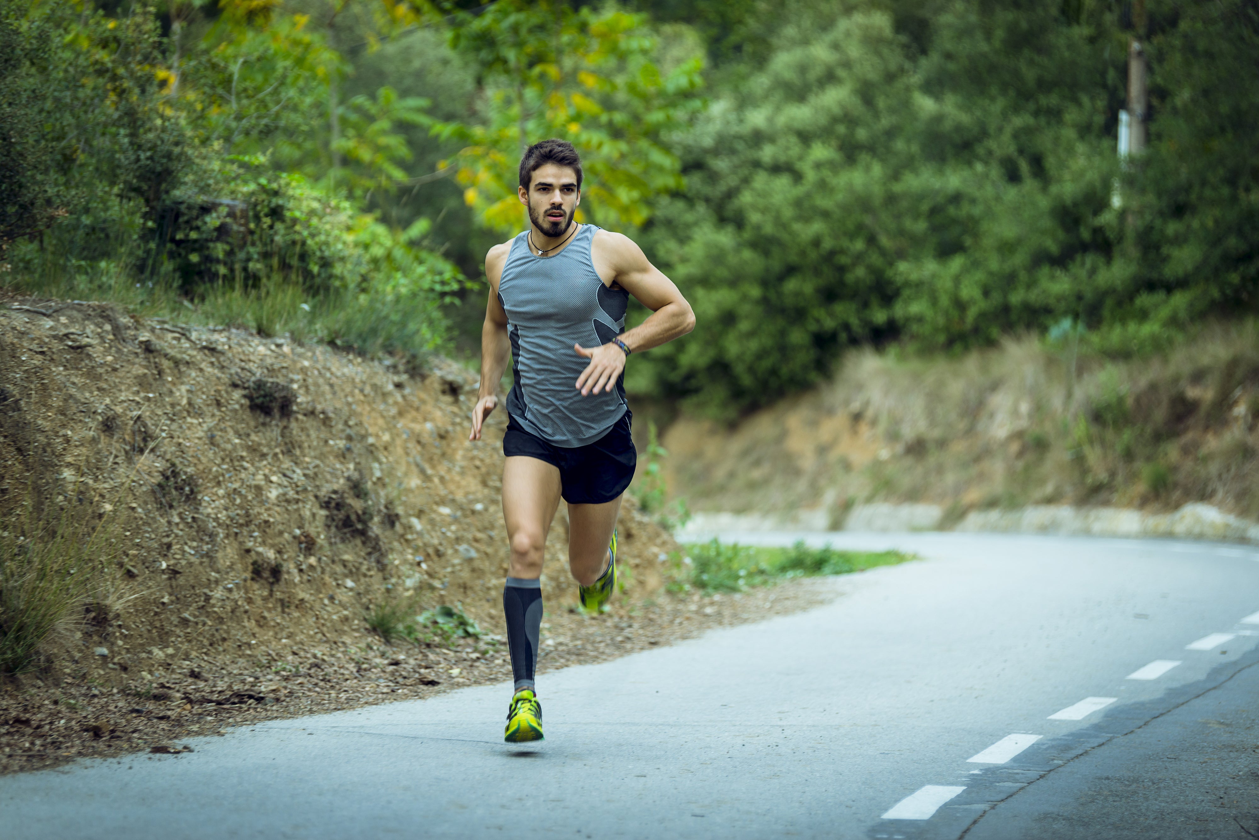 Men’s Strength Training Hacks: Heartbeat Monitors & Performance Booste – EZON Watch